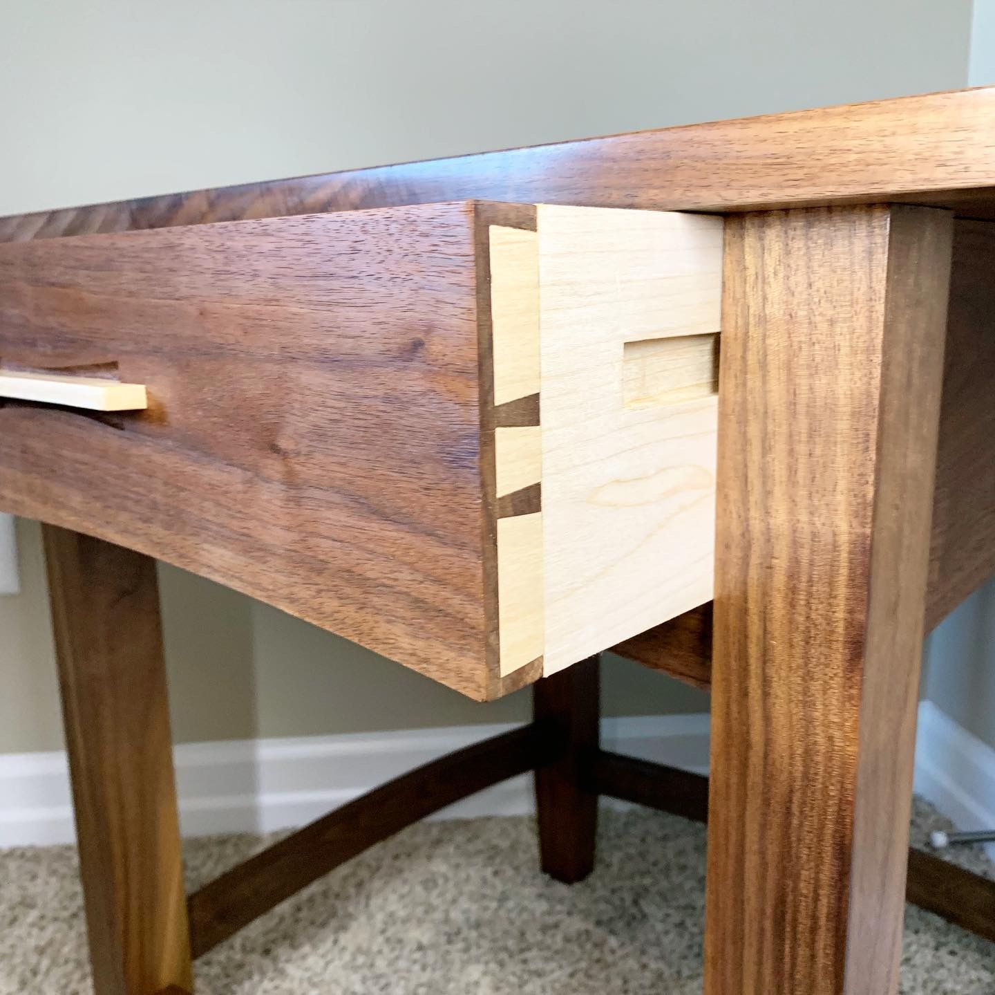 Walnut curved rail end table - FineWoodworking