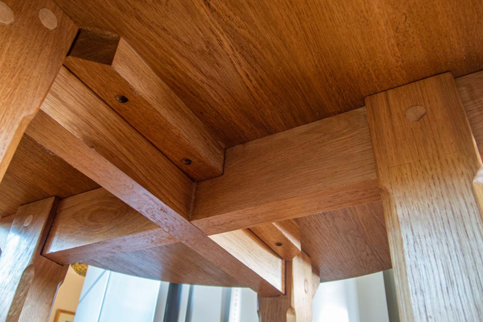 Gimson round oak table - FineWoodworking