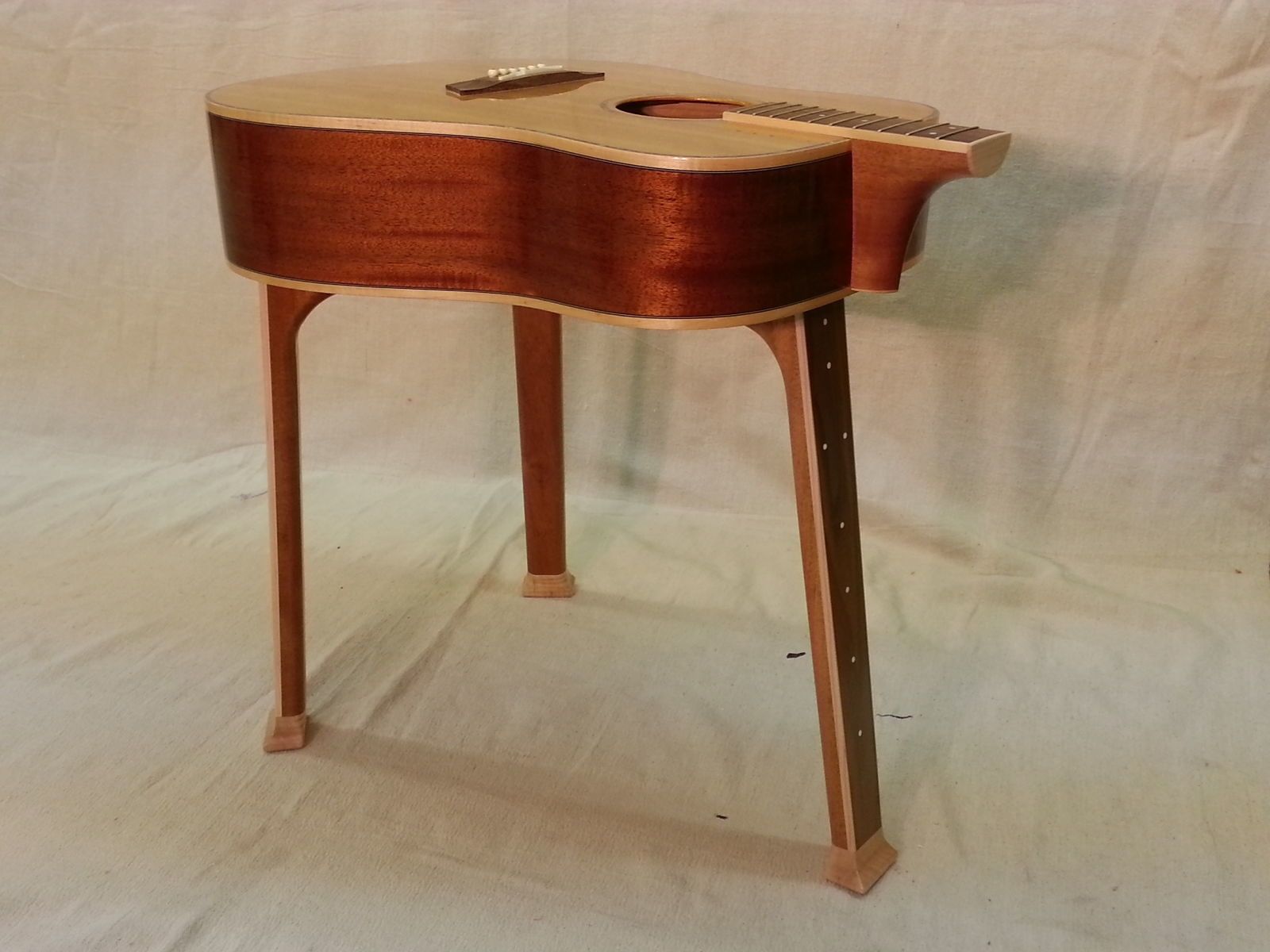Acoustical guitar table - FineWoodworking