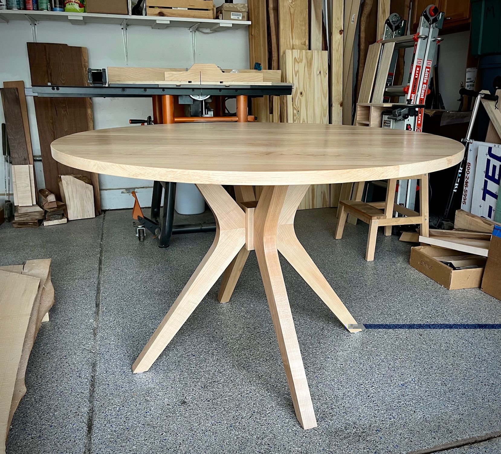 Round Dining Table - FineWoodworking