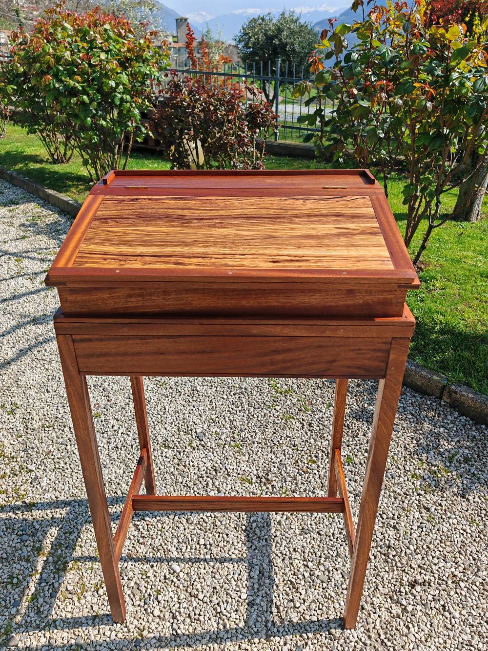 Standing Desk made with hand tools only - FineWoodworking