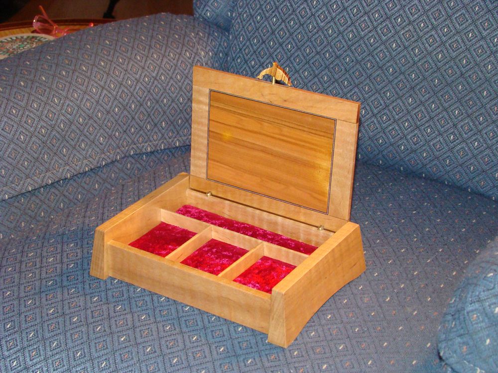 Dolphin Box - FineWoodworking