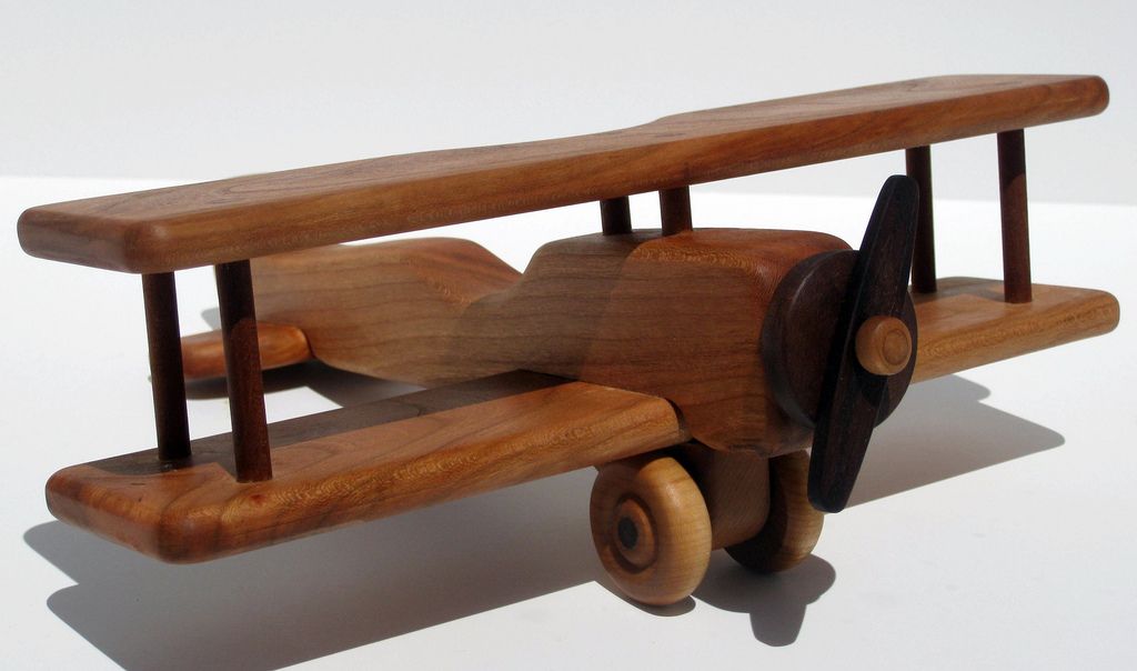 Biplane project for my son's birthday - FineWoodworking