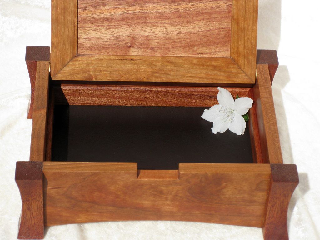 Cherry and Mahogany Valet Box - FineWoodworking