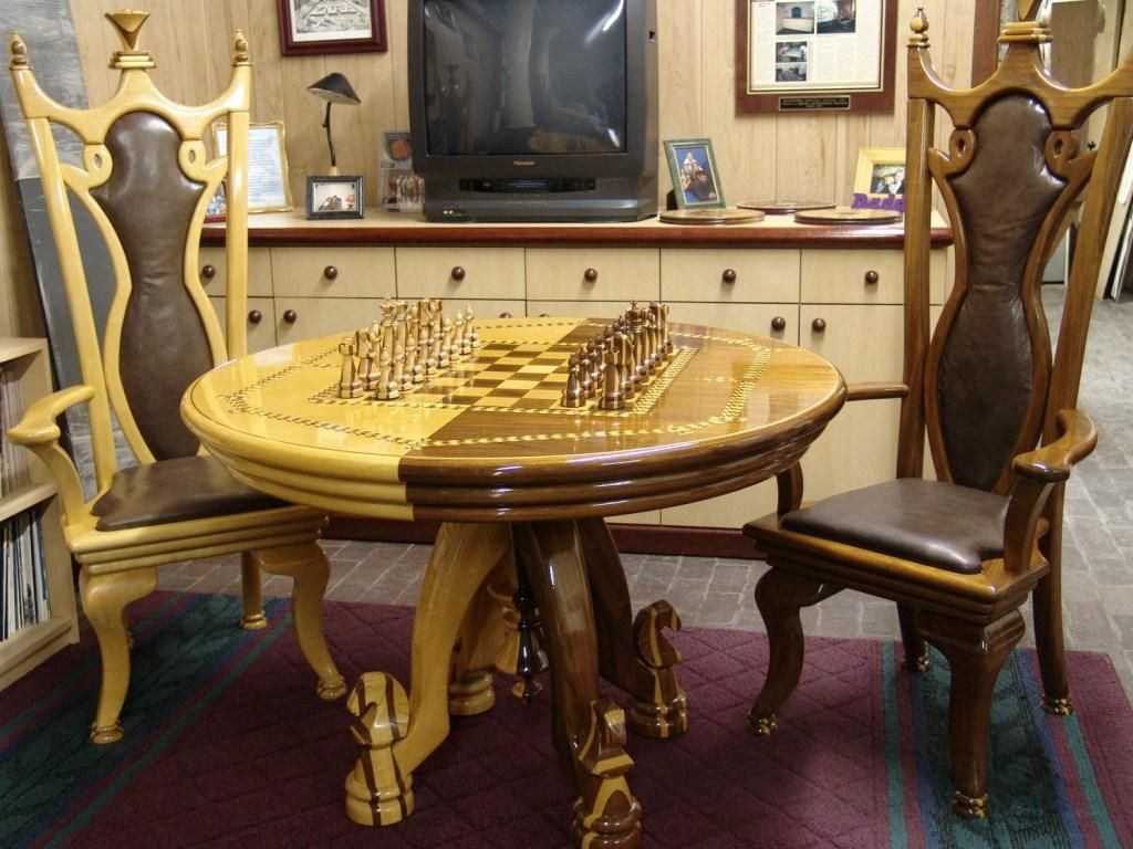 Chess Table, Chairs & Chess Pieces - FineWoodworking