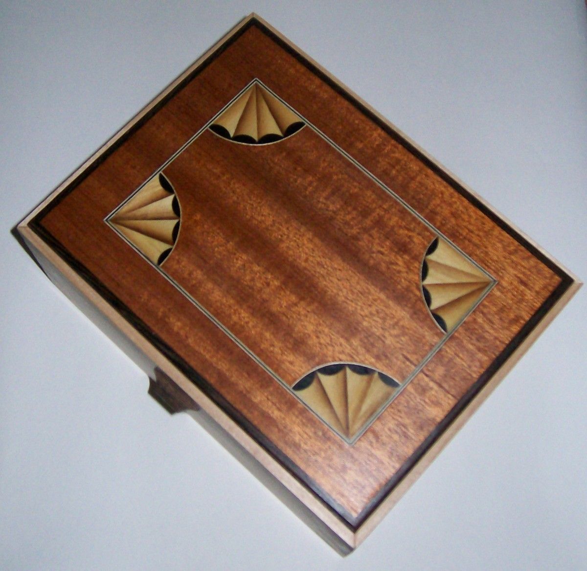 Tea Box - Fan inlay - FineWoodworking