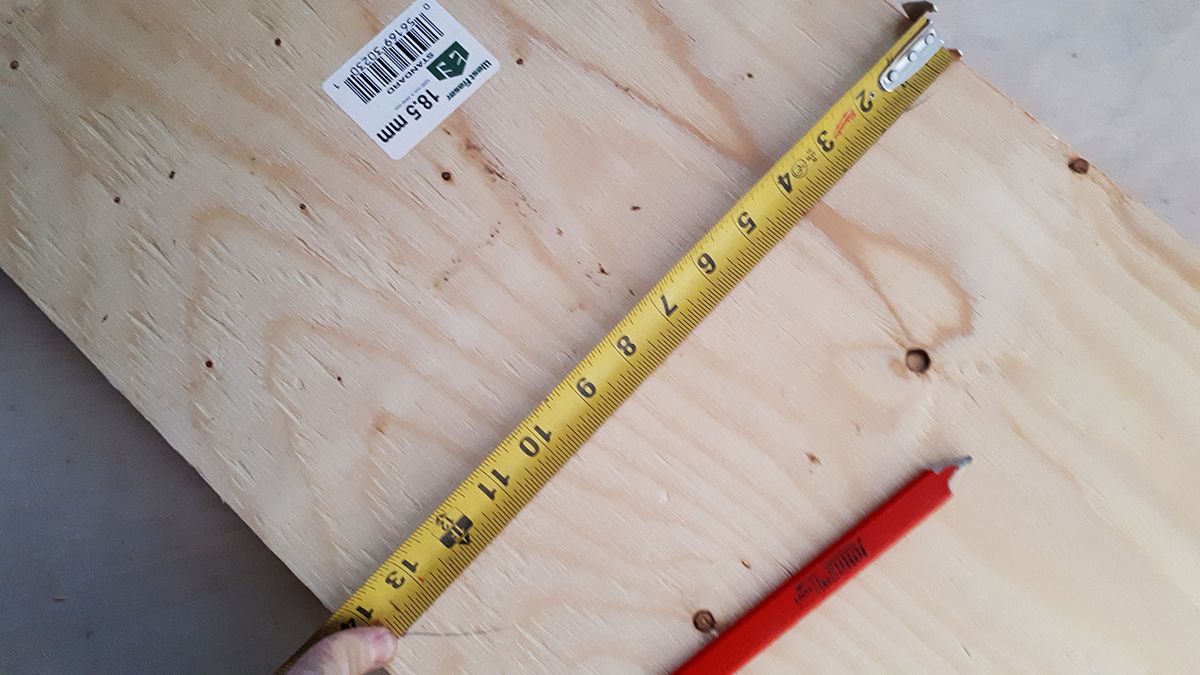 Measuring Tape Straight Edge - Fine Homebuilding