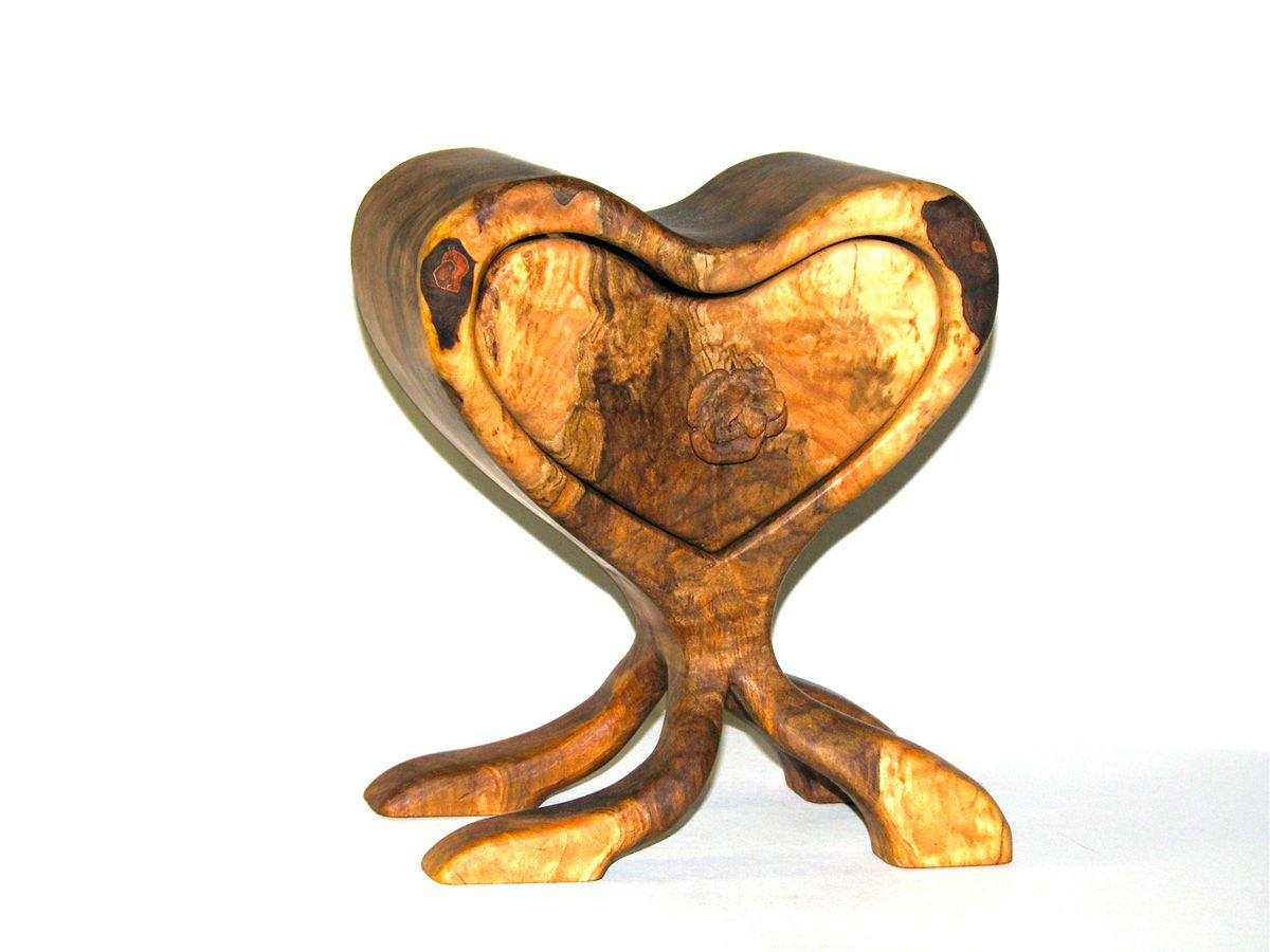 Heart Shaped Bandsaw Box - FineWoodworking