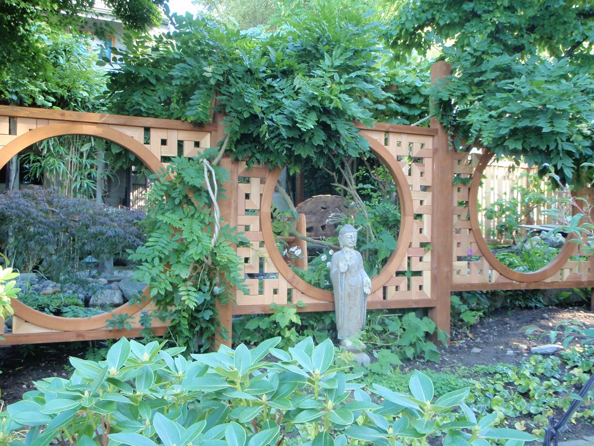 moon fence - Fine Homebuilding