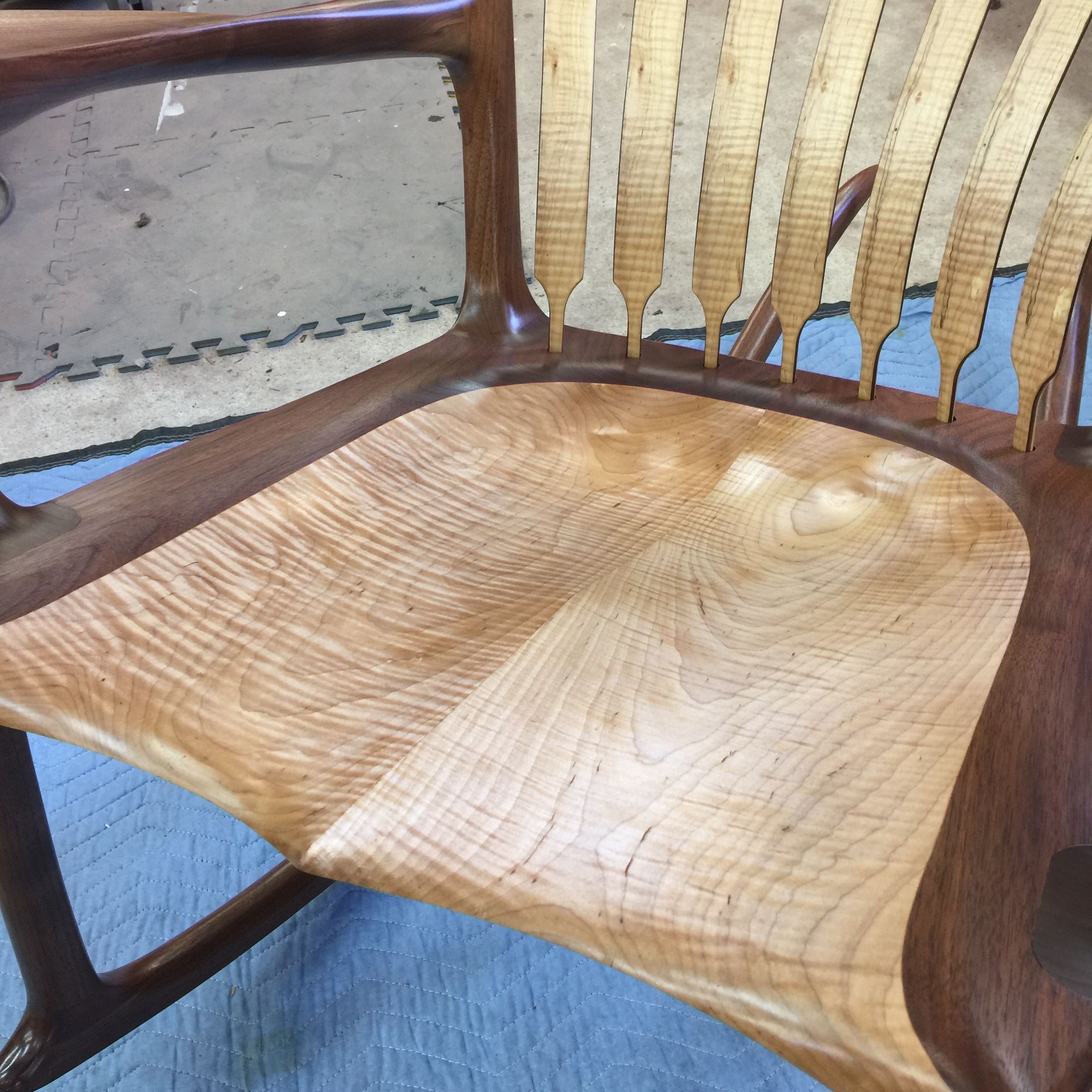 Rocking chair - Walnut & Curly Maple - FineWoodworking