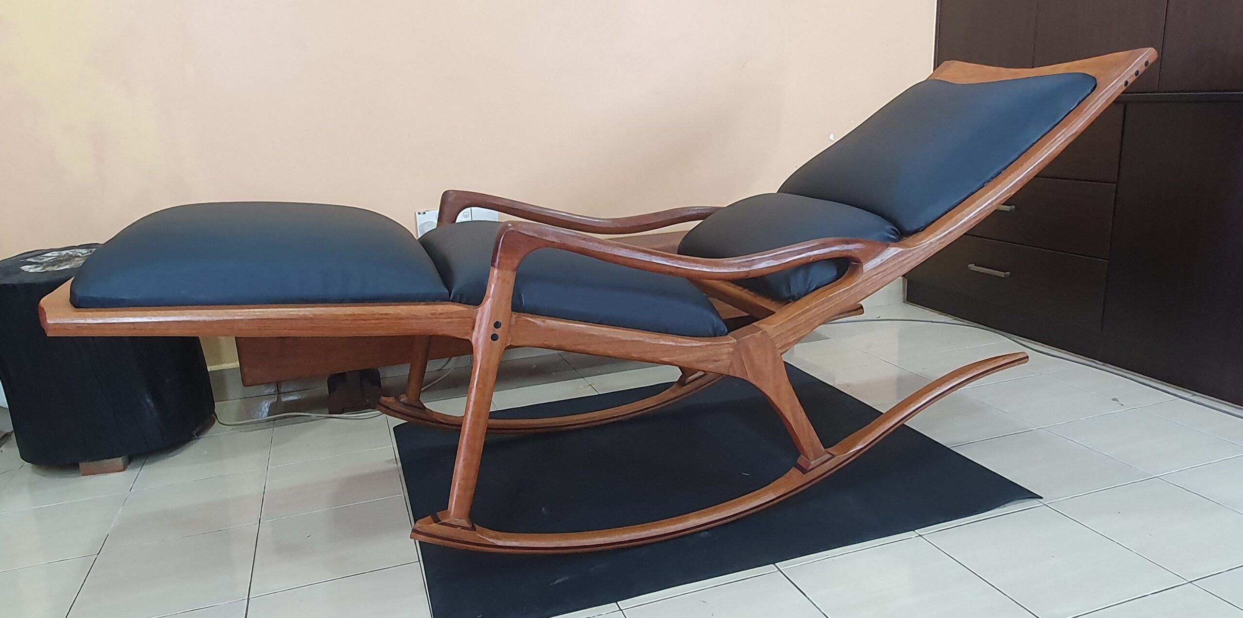A Chaise Rocker - FineWoodworking