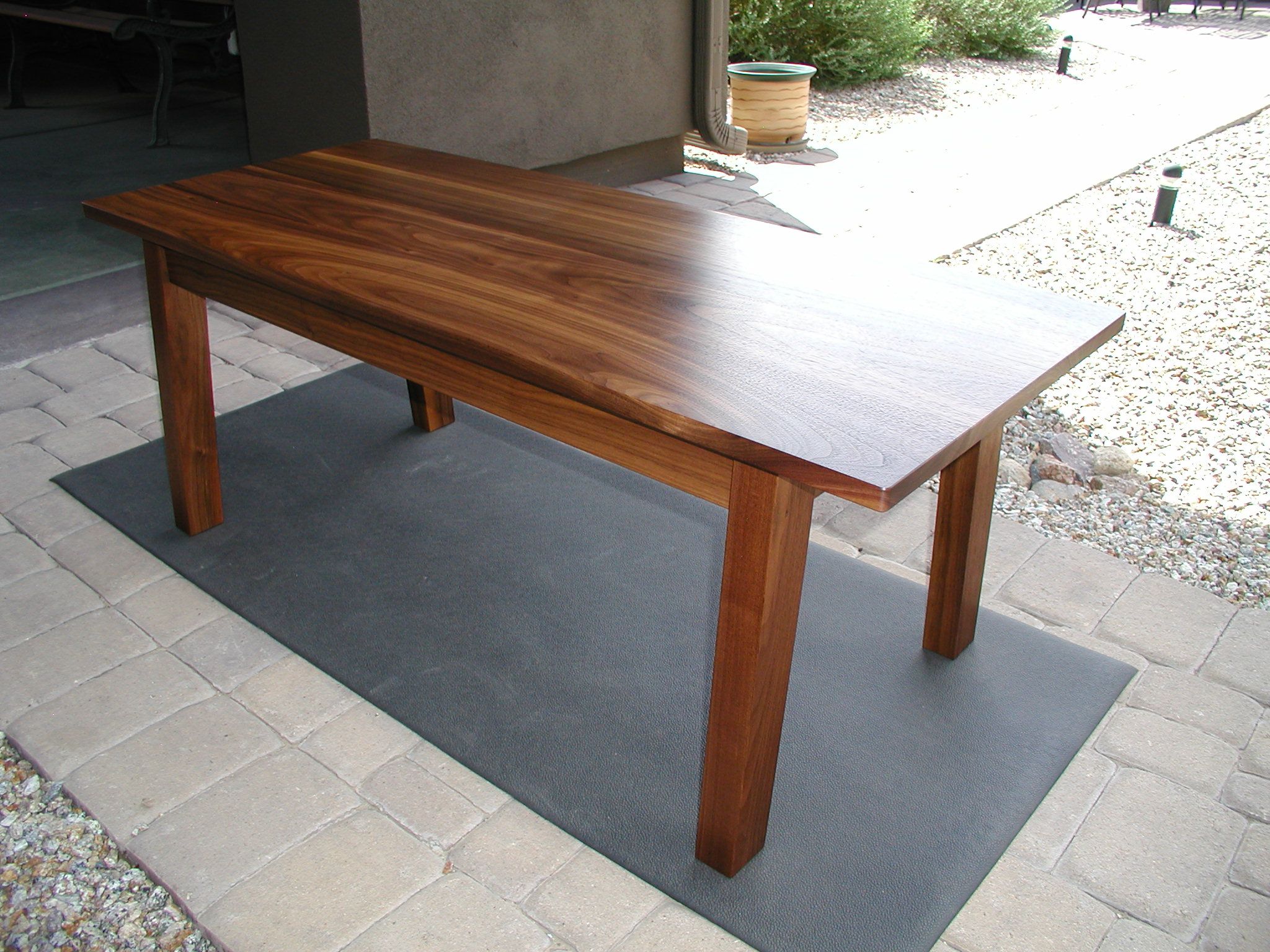 Simple Walnut Coffee Table - FineWoodworking