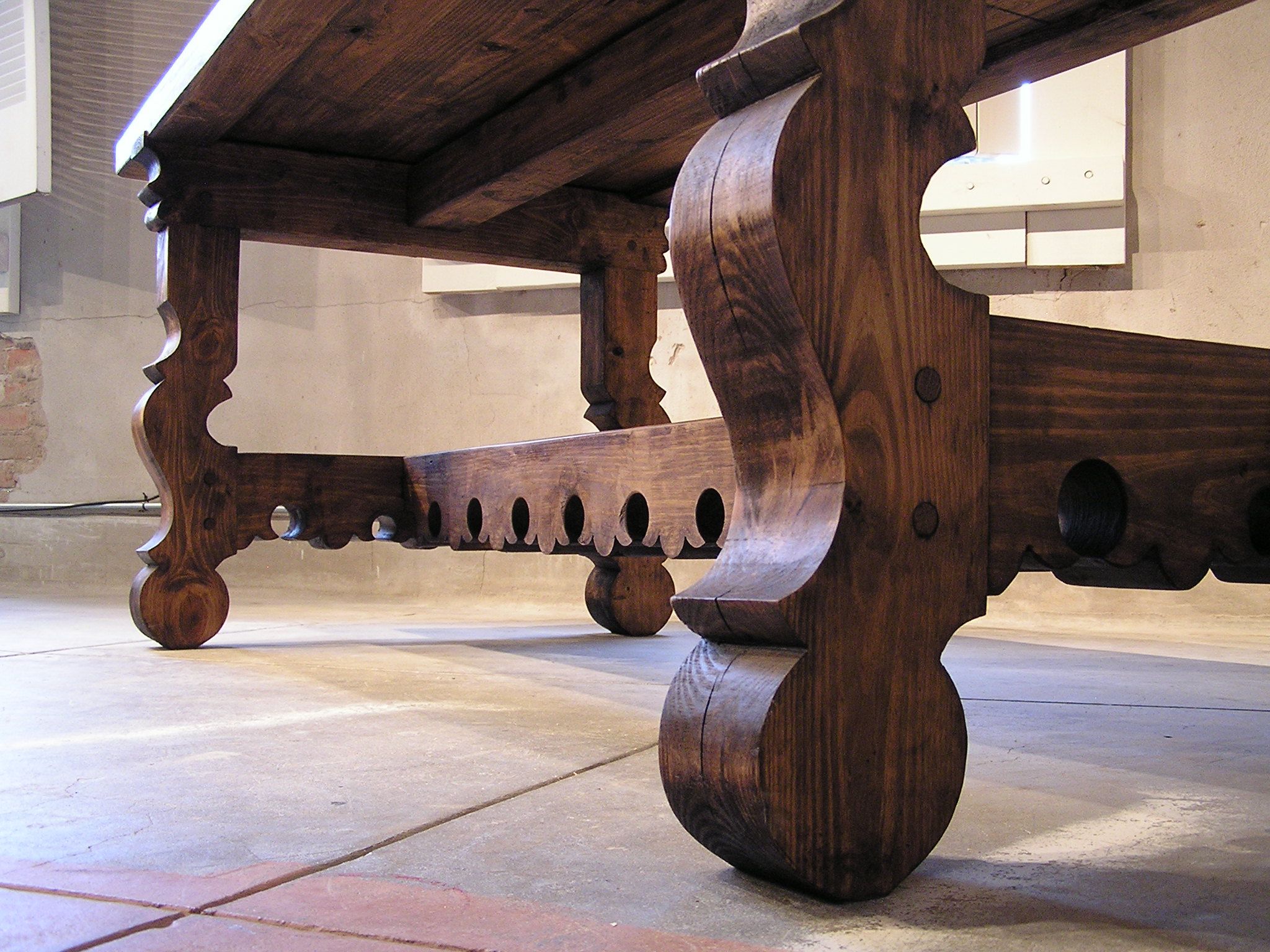 Spanish Style Trestle Table - FineWoodworking