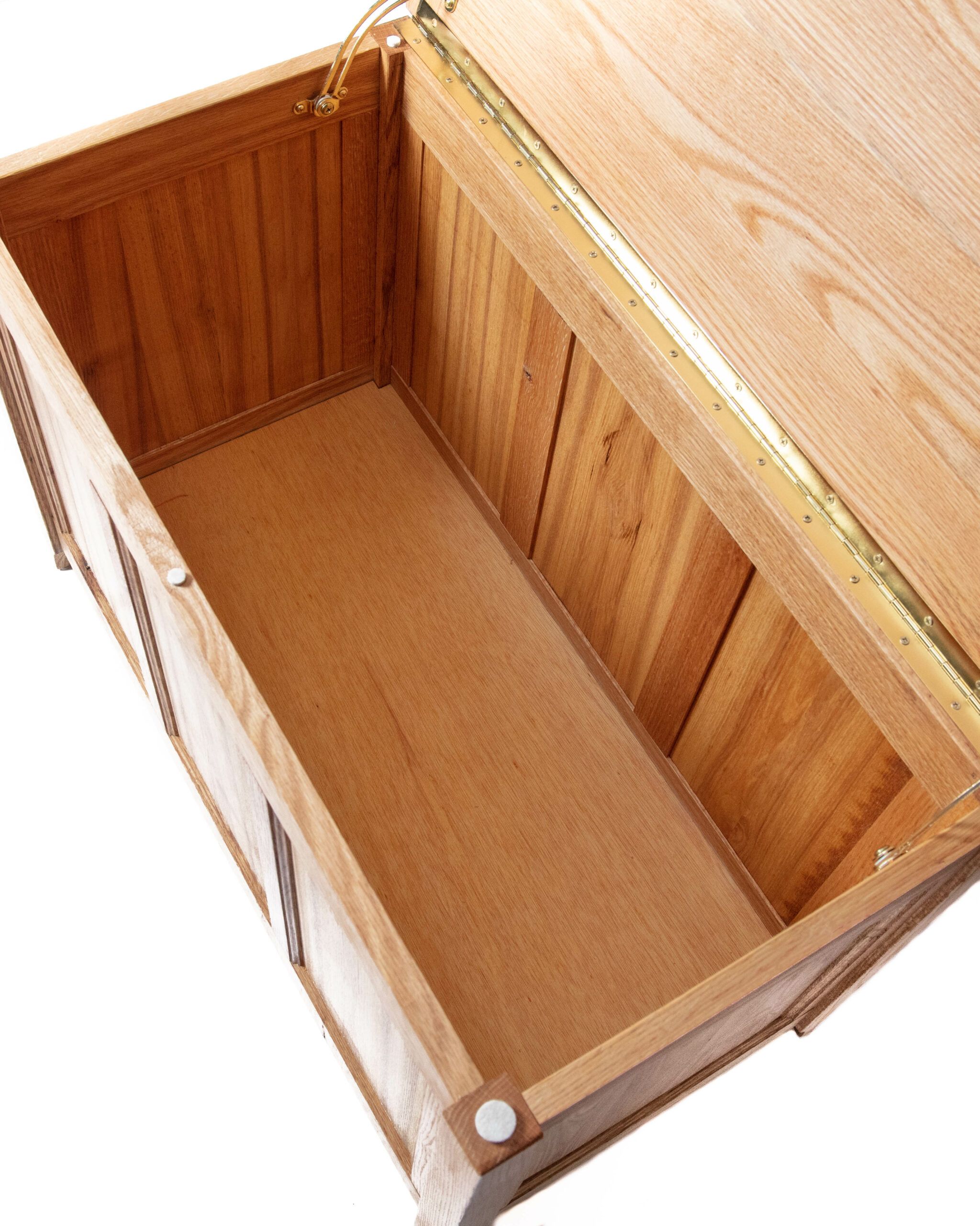 Christmas Toy Chest - FineWoodworking