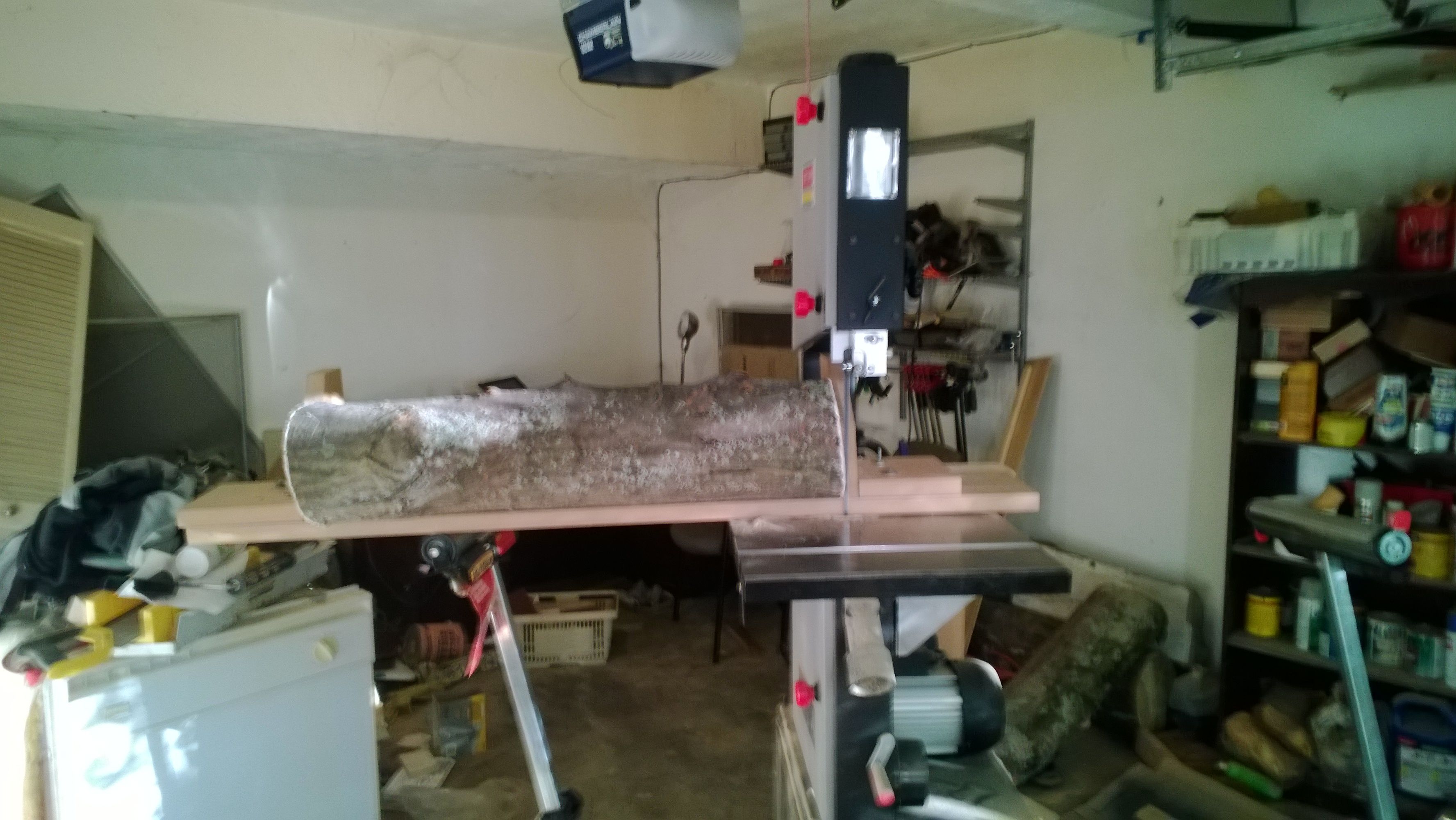 Adjustable Bandsaw Log Cutting and Jointing Sled Jig - FineWoodworking