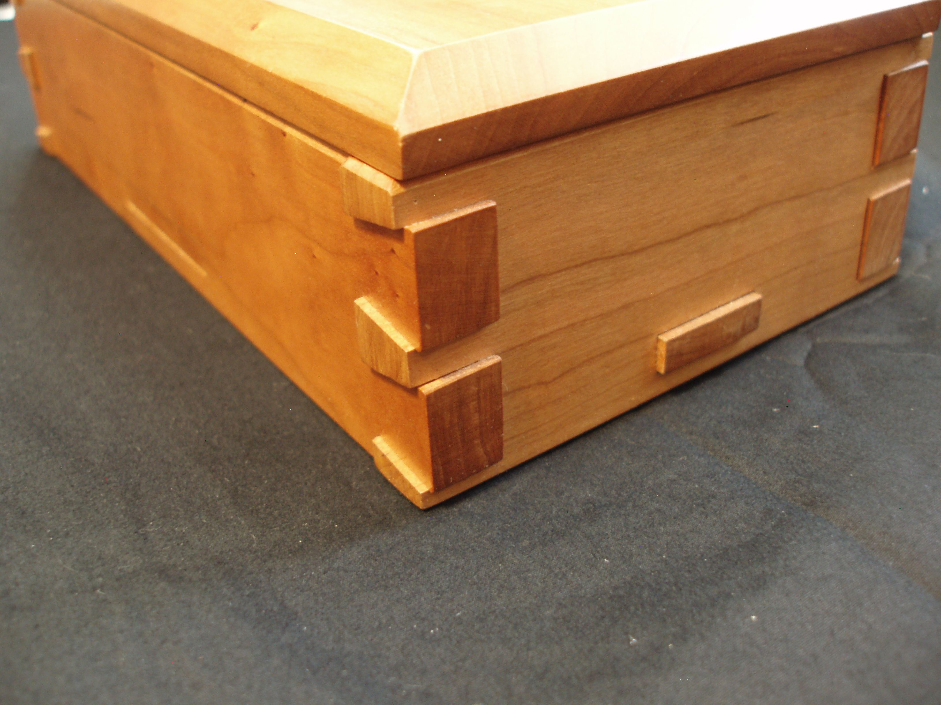 Arts and crafts inspired cherry wood box - FineWoodworking