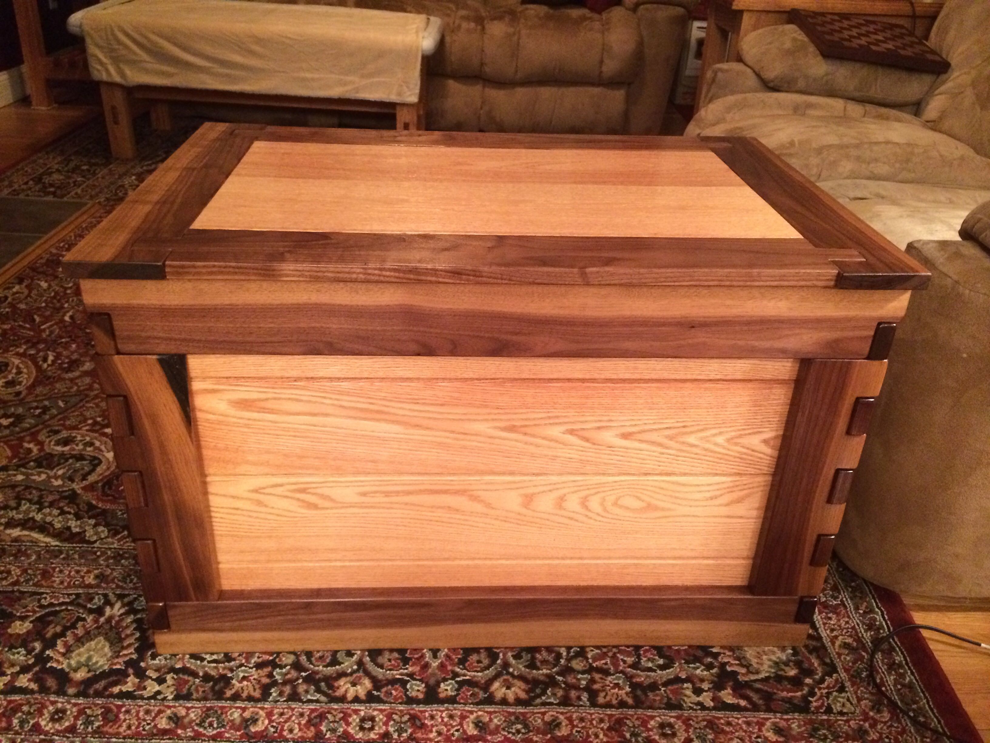 Blanket chest - FineWoodworking