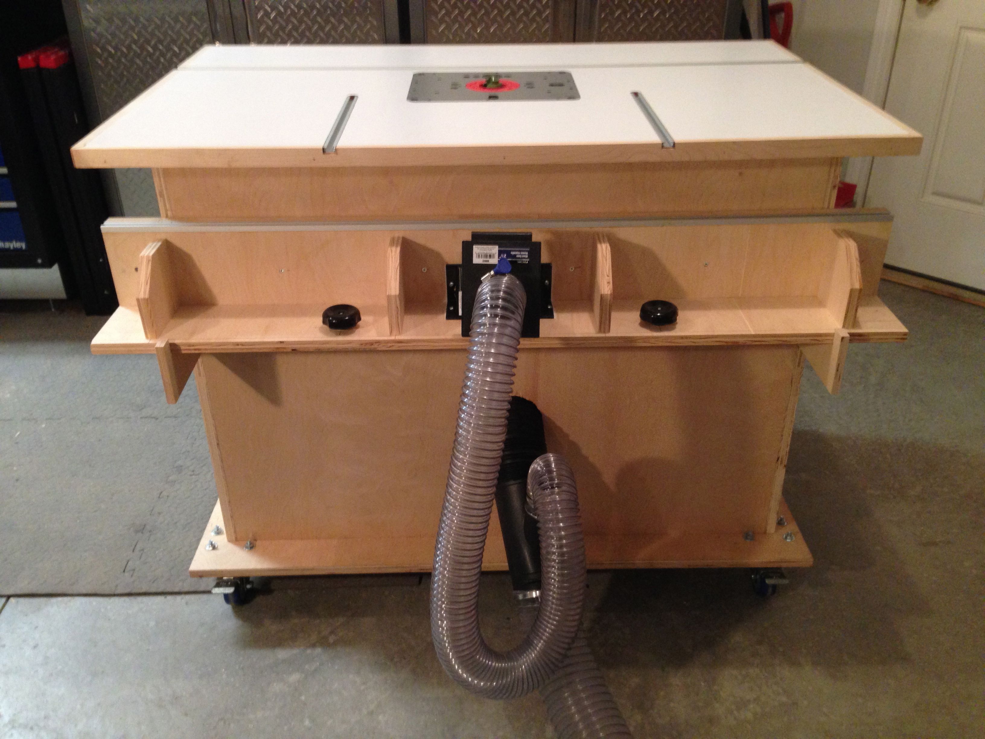 Router / Downdraft Sanding Table - FineWoodworking