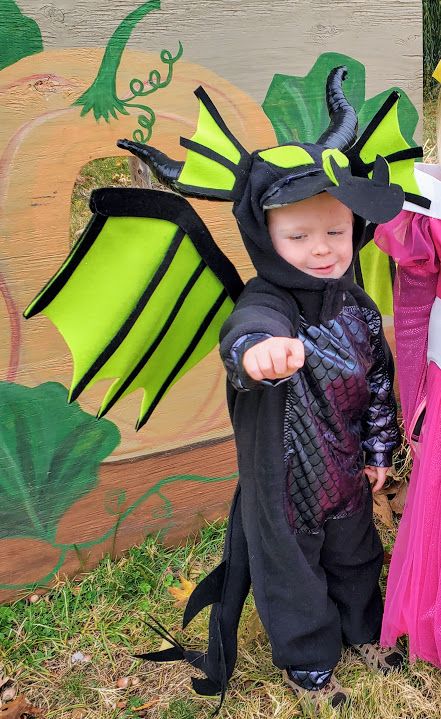 Maleficent Dragon - Threads