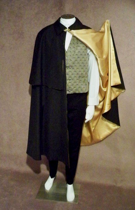 Men's Opera Cape - Threads