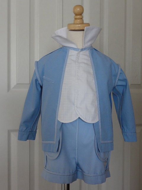 Peter Rabbit outfit - Threads