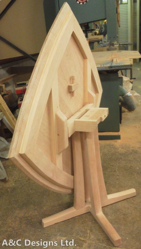 Small Pedestal Dining Table with Pivoting Top - FineWoodworking