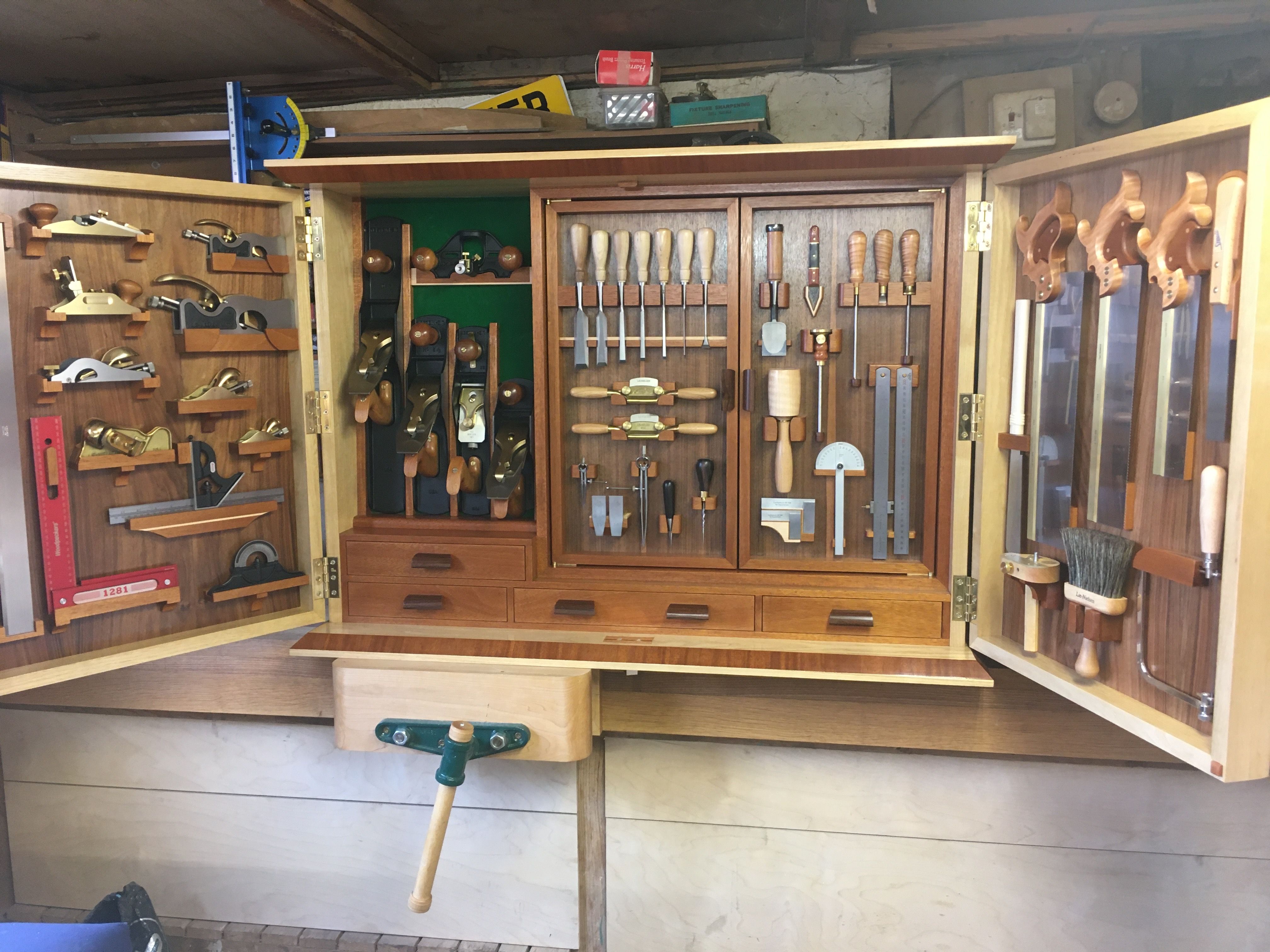 Mr Anthony Hulme - FineWoodworking
