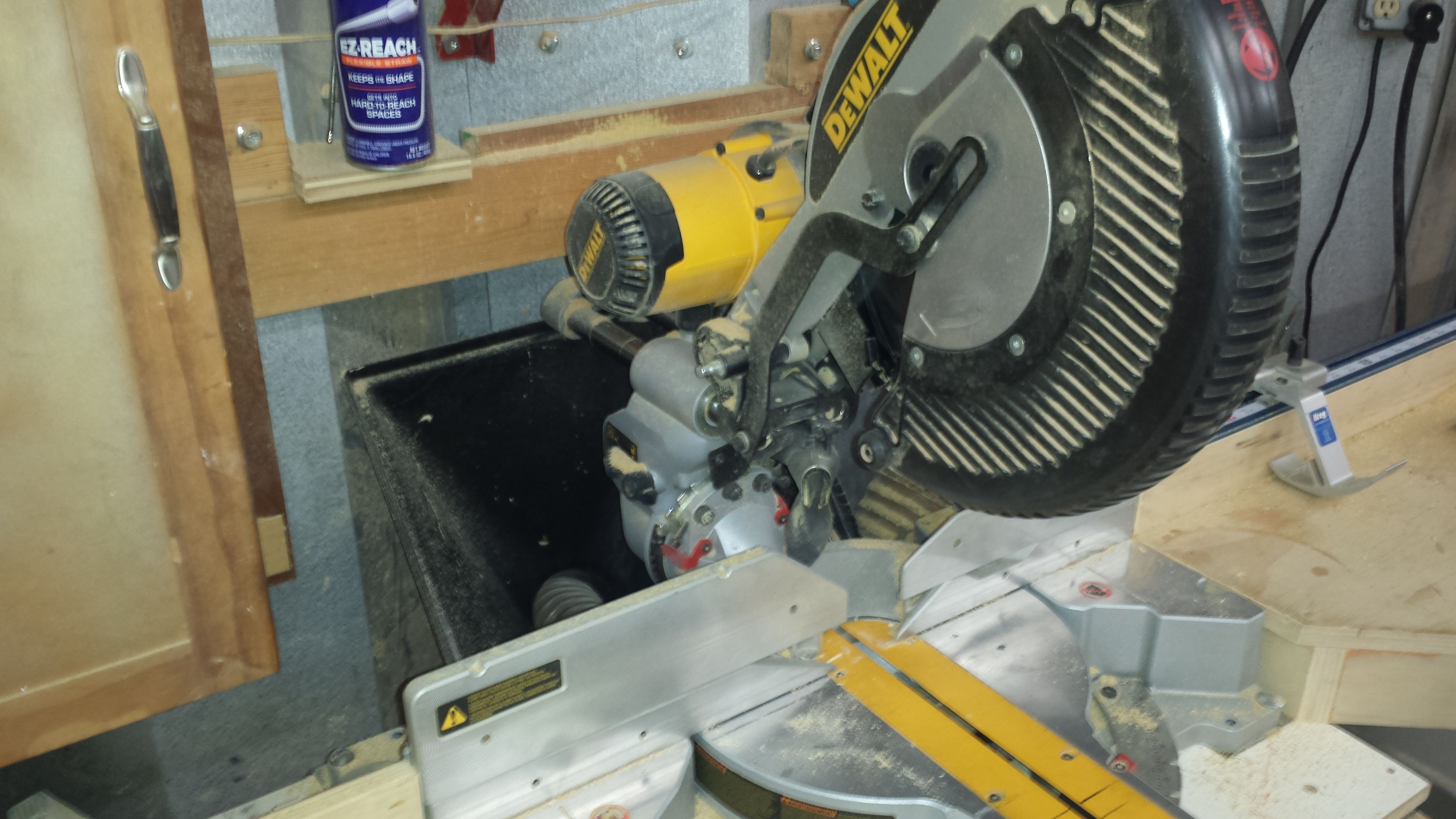 Dust collection, chop saw - FineWoodworking