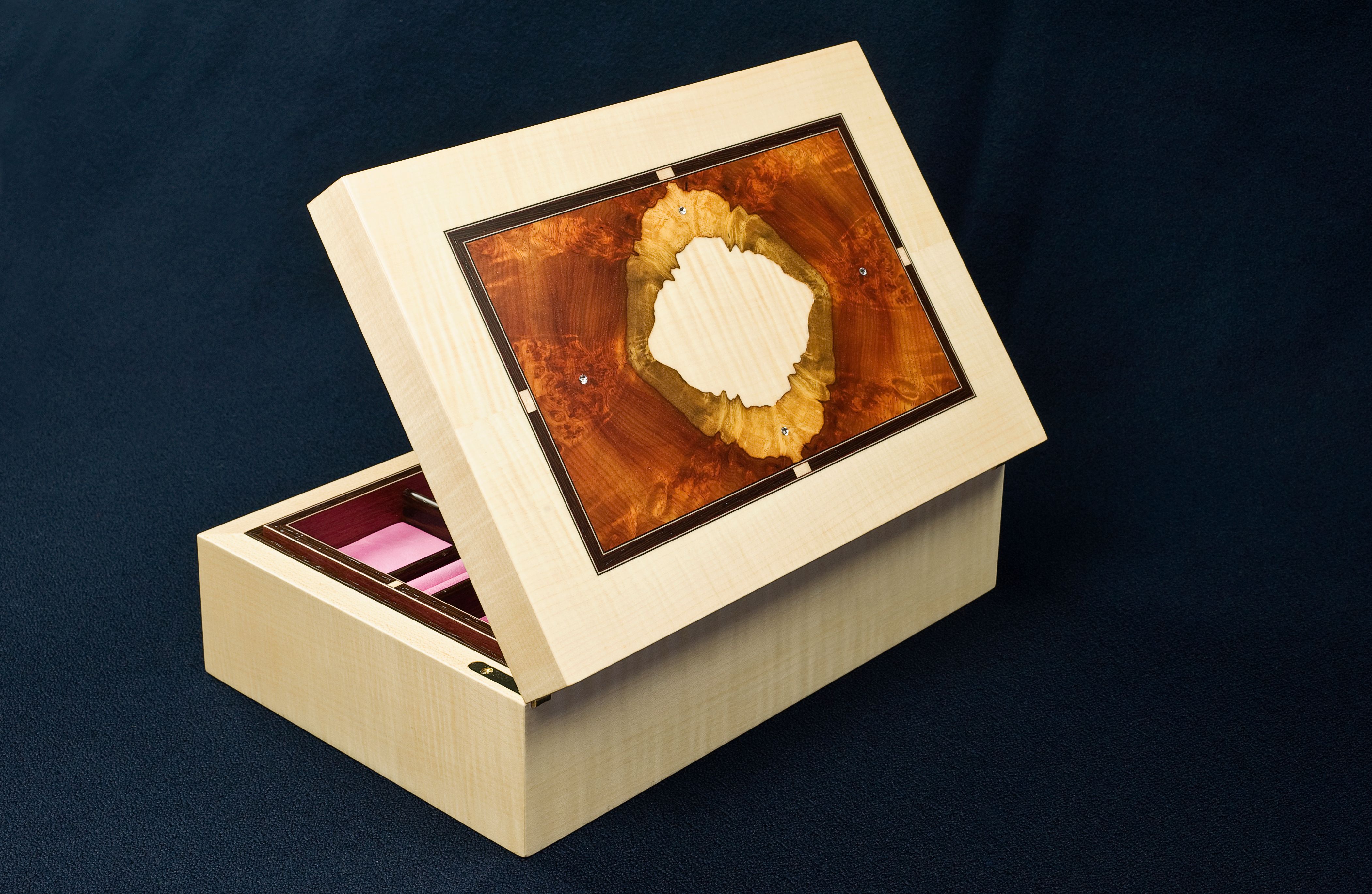 Presidential Jewelery Box - FineWoodworking