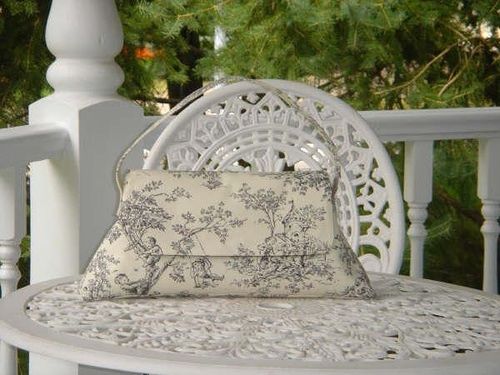 Toile Purse - Threads