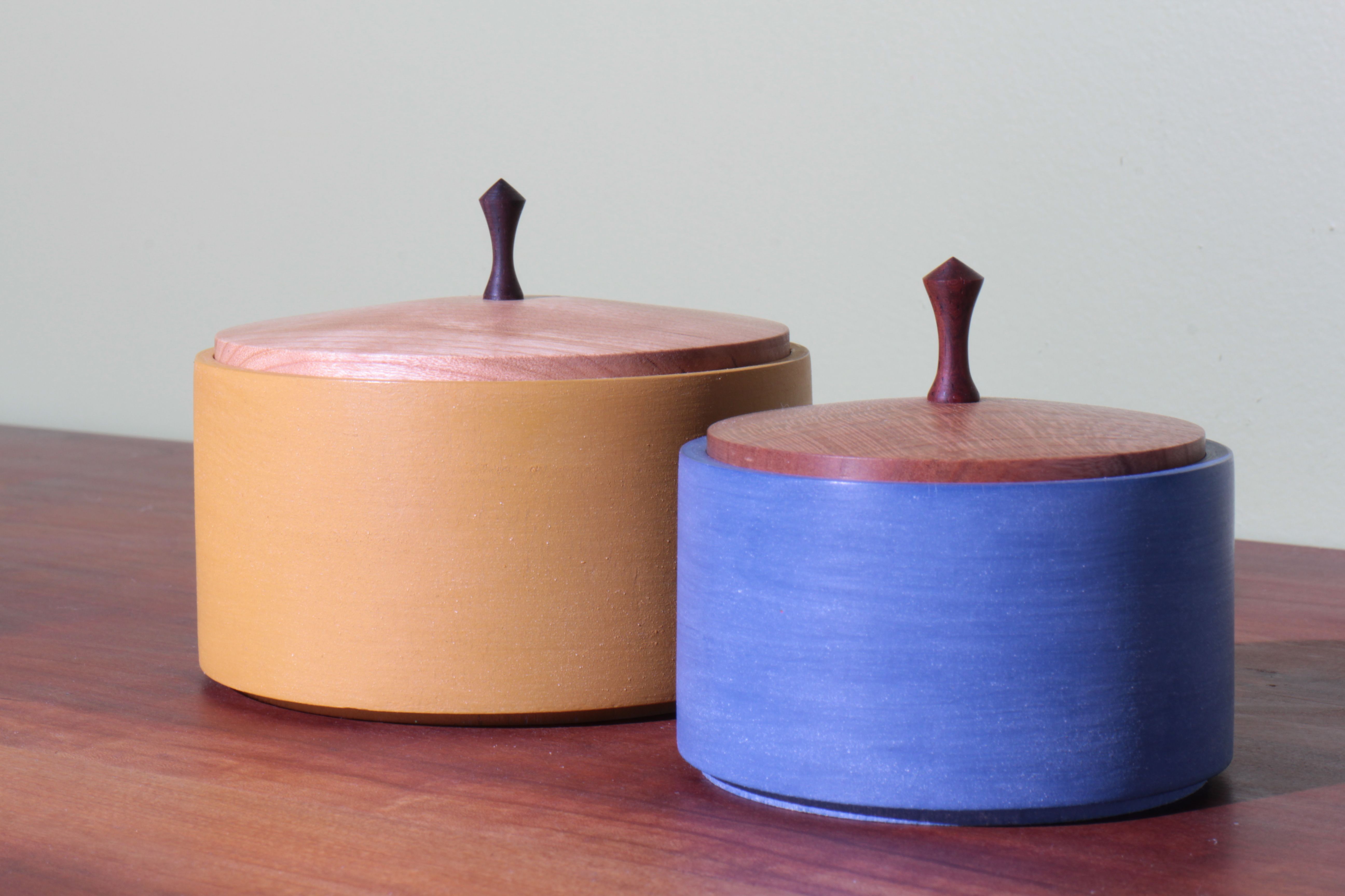 Shaker barn inspires a turned box - FineWoodworking