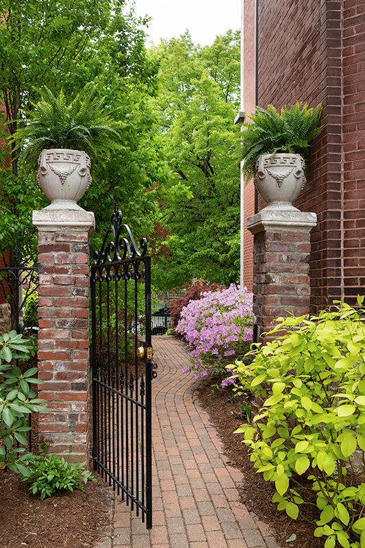 21 Garden Gate Design Ideas to Jumpstart Your Next Project - Fine ...