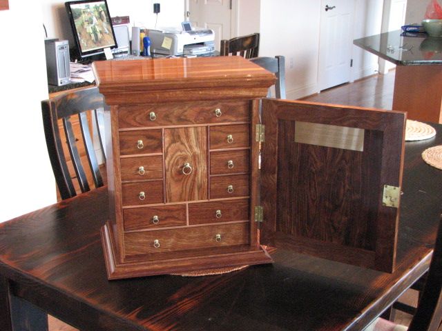 Pennsylvania Spice Box - FineWoodworking