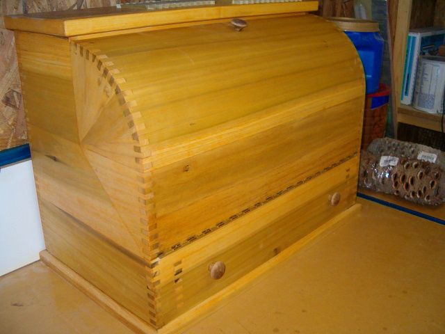 Box Joint Tool Chest - FineWoodworking