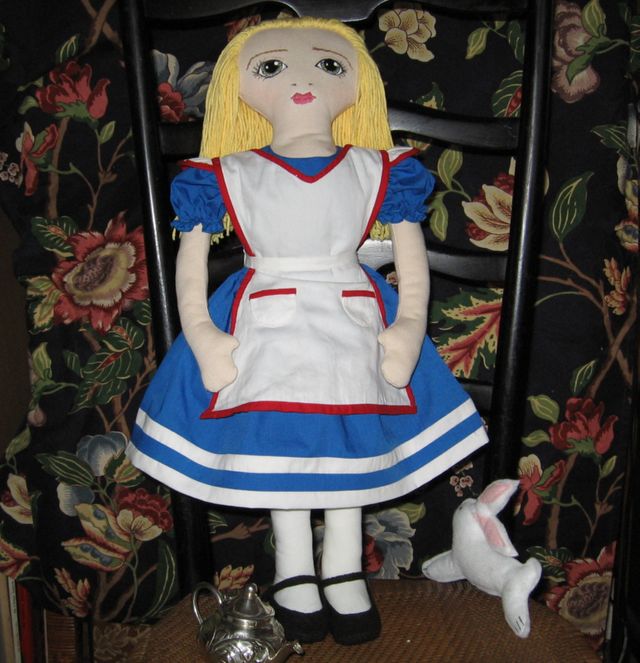 Alice Doll - Threads