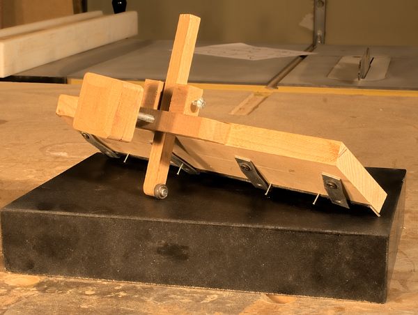 Sharpen Jointer and Planer Knives - FineWoodworking