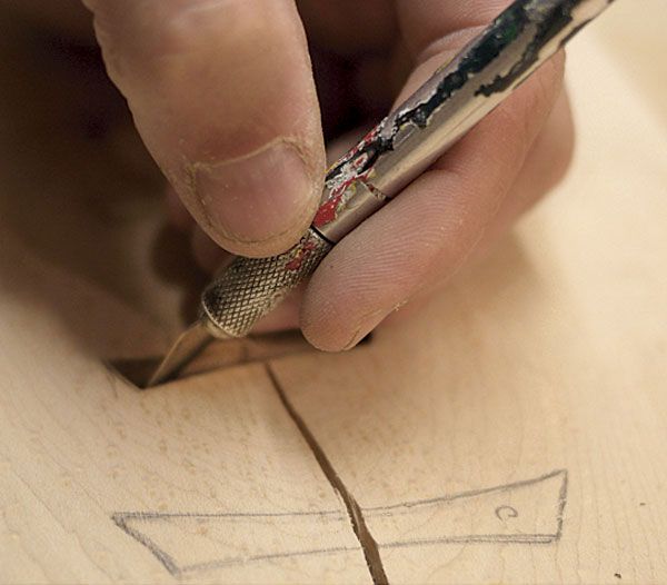 Butterfly Key Bench - FineWoodworking