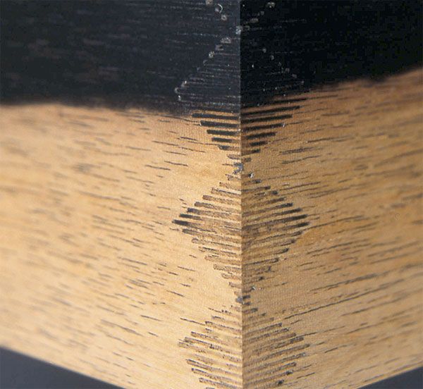 Box with Paper-Thickness Joints - FineWoodworking