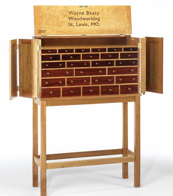 Tool Chest on Stand - FineWoodworking