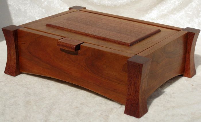 Cherry and Mahogany Valet Box - FineWoodworking