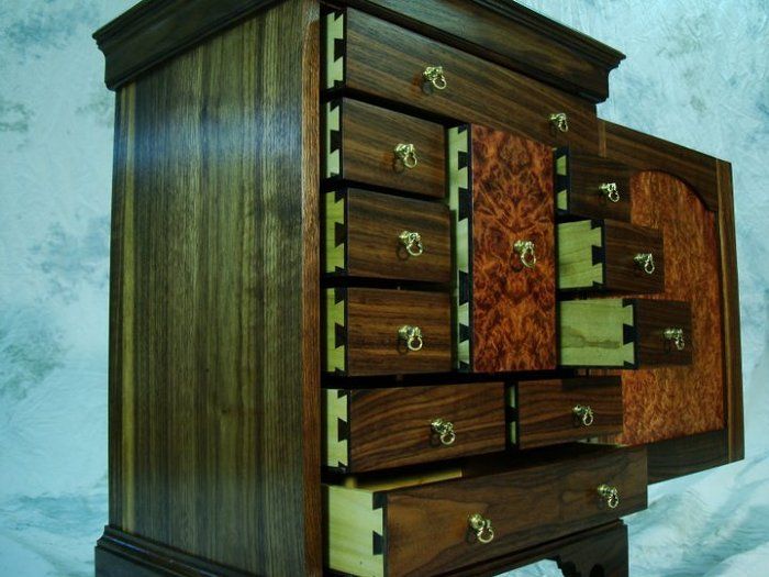 Pennsylvania spice box - FineWoodworking