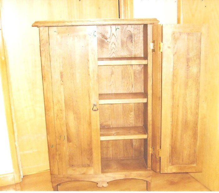 Traditional style Oak cuboard - FineWoodworking