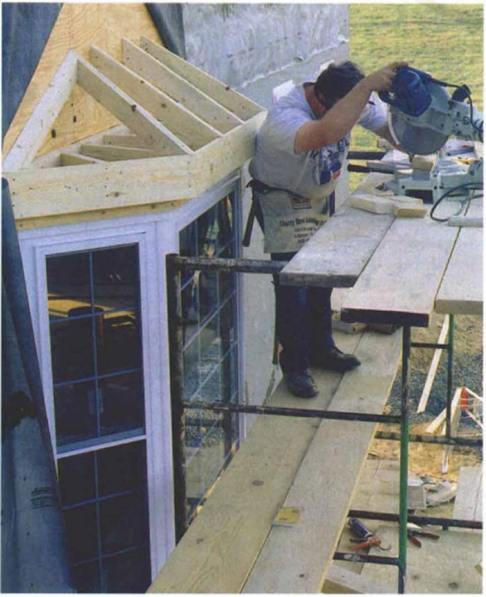 Framing a Bay-Window Roof - Fine Homebuilding