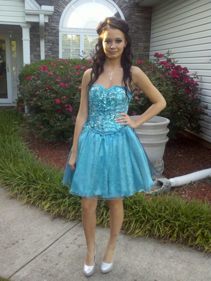 Dress for a Prom Queen - Threads