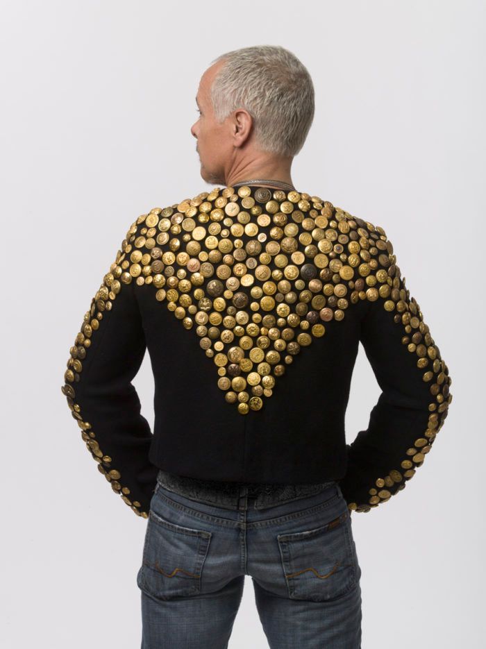 Using Buttons as Embellishment - Threads