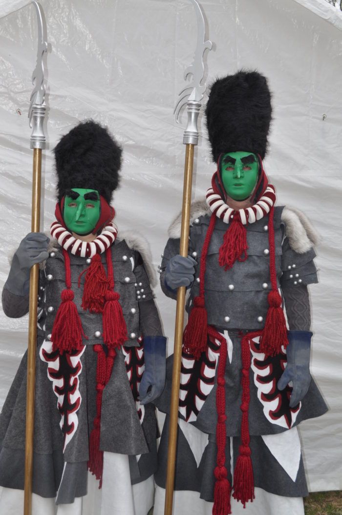 Winkies-Wizard of Oz tower guards - Threads