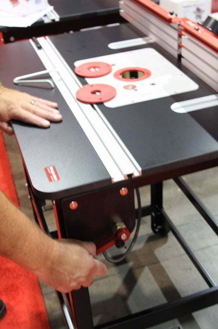 IWF Alert: Router table systems shine at the show - FineWoodworking