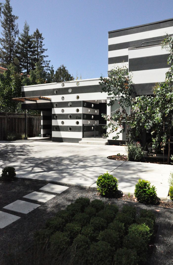 White Black Block House - Fine Homebuilding