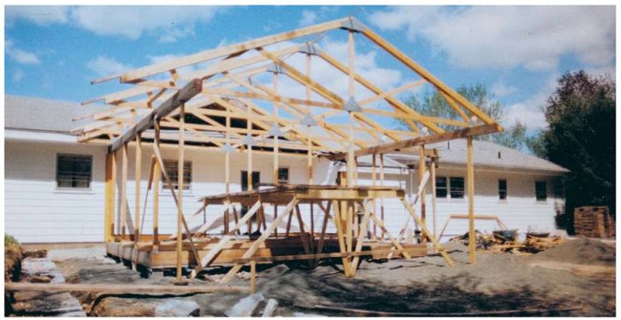 A Screen Porch Dresses up a Ranch - Fine Homebuilding