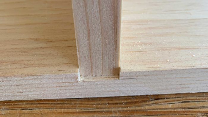 An (almost) foolproof method for hand-cut dadoes - FineWoodworking